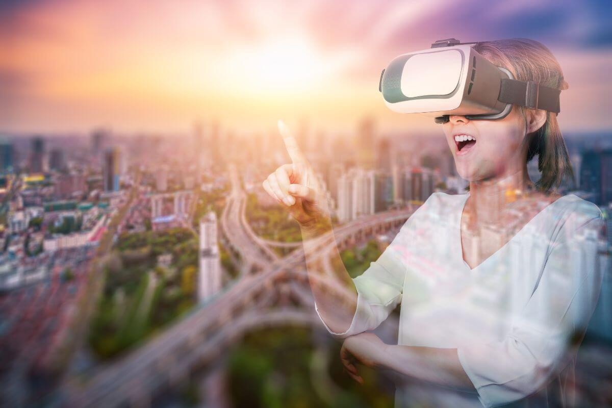 What is Living Aware? The Benefits of Conscious Living | Sassy Sister Stuff