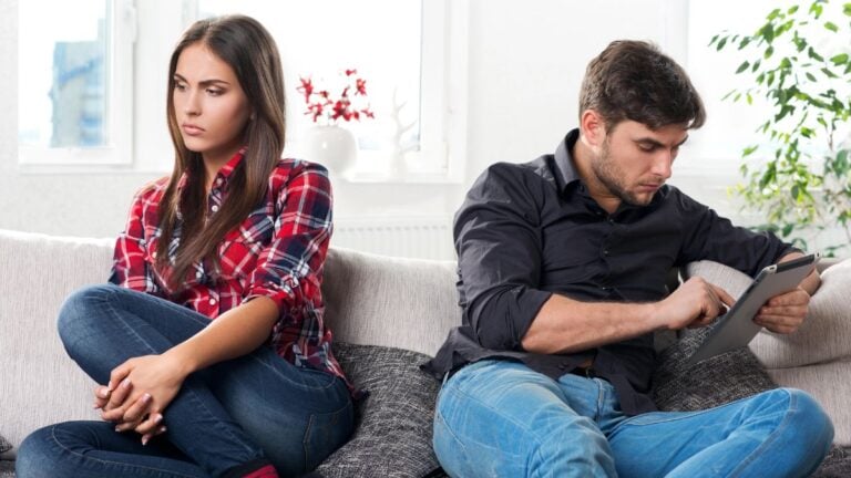 16 Brutally Honest Reasons Women Walk Away from Relationships | Sassy ...
