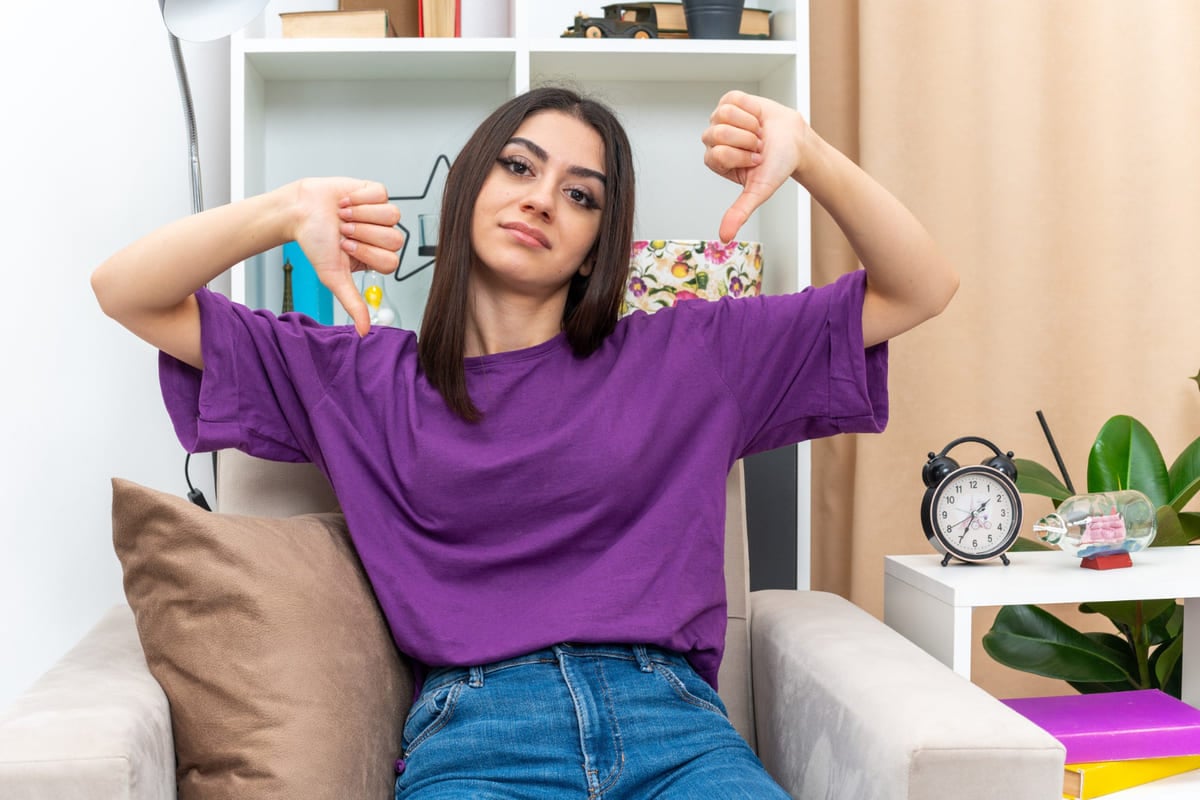 10 Ways You're Giving off Bad Vibes and You Might Not Know It | Sassy ...