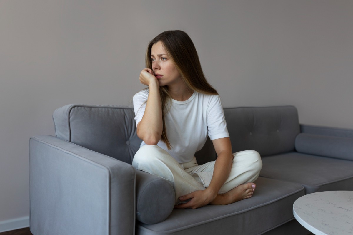 19 Things People Do When They’re Mentally Checked Out And Barely Even ...