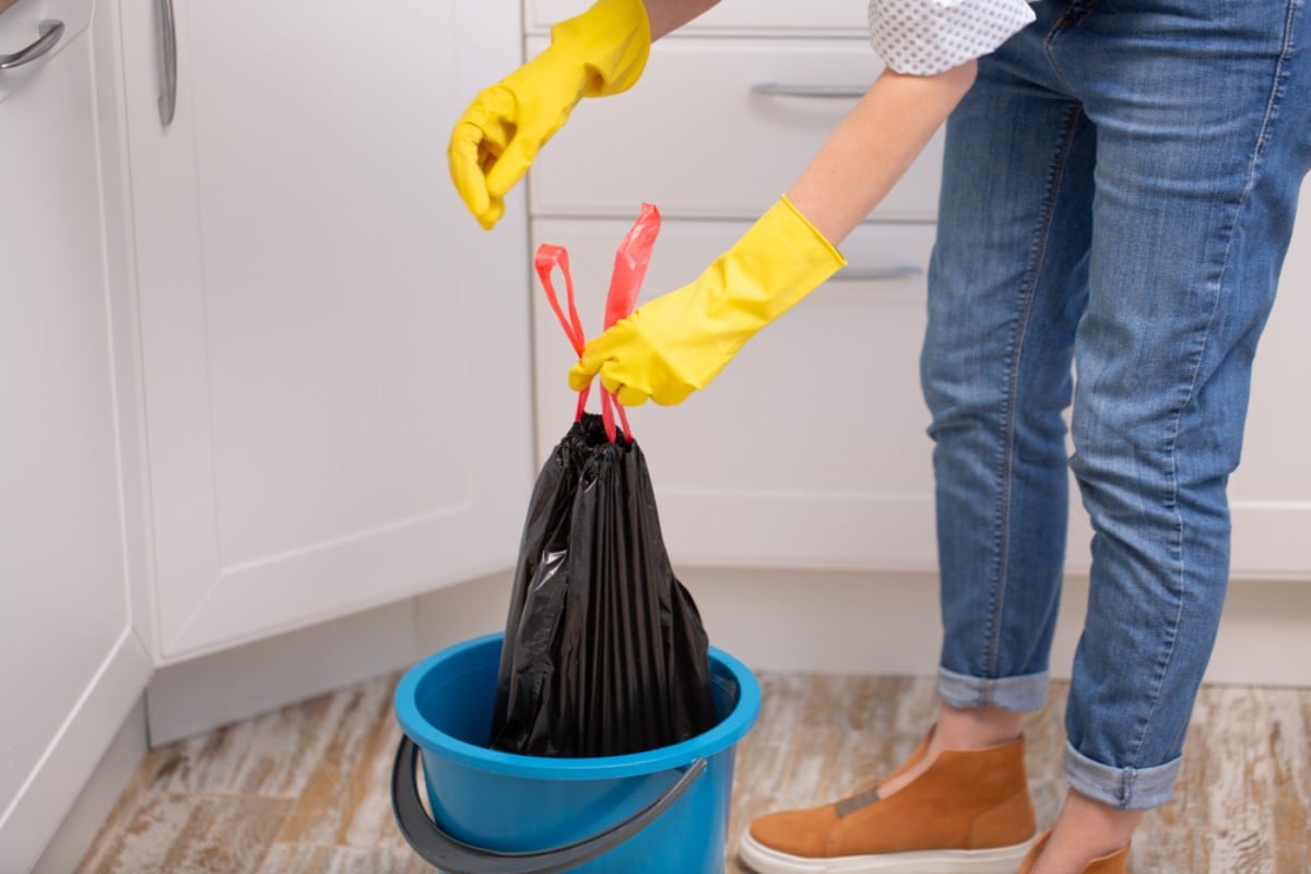 15 Pet Peeves Roommates Never Stop Arguing About | Sassy Sister Stuff