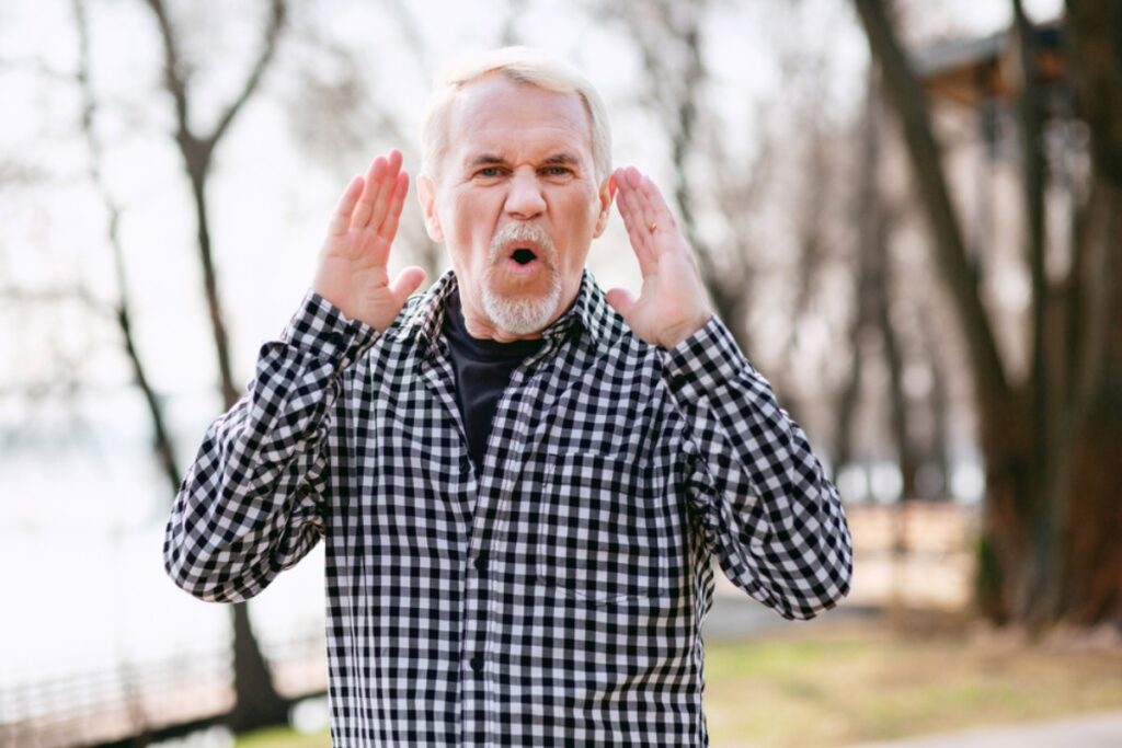 8 Everyday Boomer Habits That Come Off as Rude Now | Sassy Sister Stuff