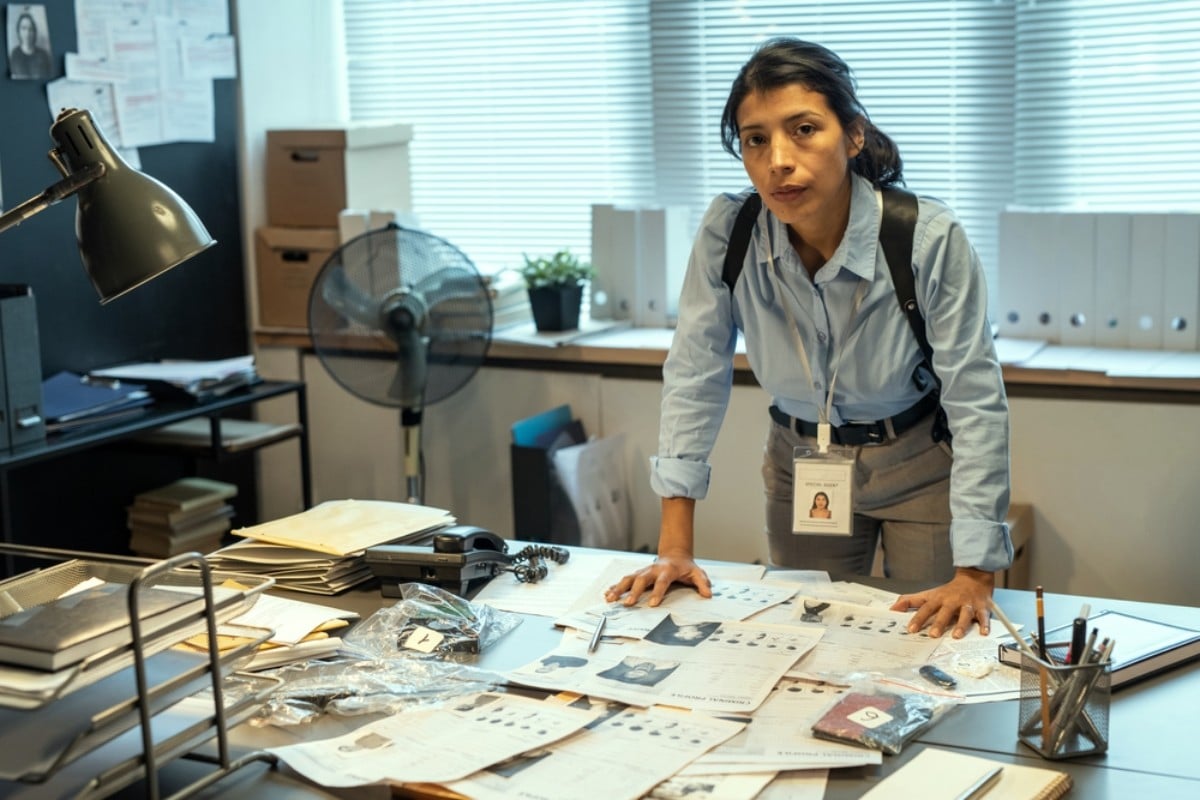 24 Year Old Woman Quits FBI to Follow Her Dream and Open a Cookie Shop ...