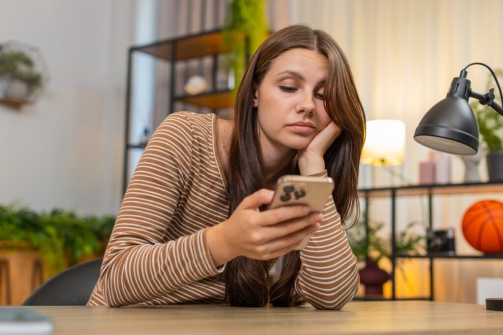 8 Signs of an Incompetent Person and How to Spot Them Quickly | Sassy ...