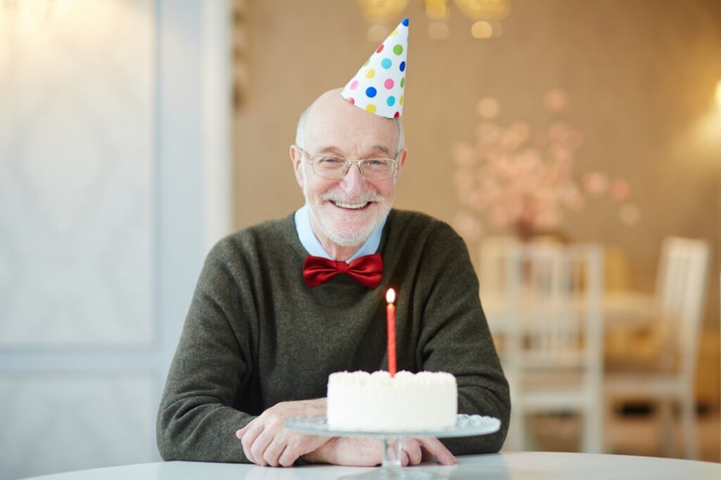 A 90 Year Old Celebrates His Birthday by Soaring Over Fort Myers Beach ...